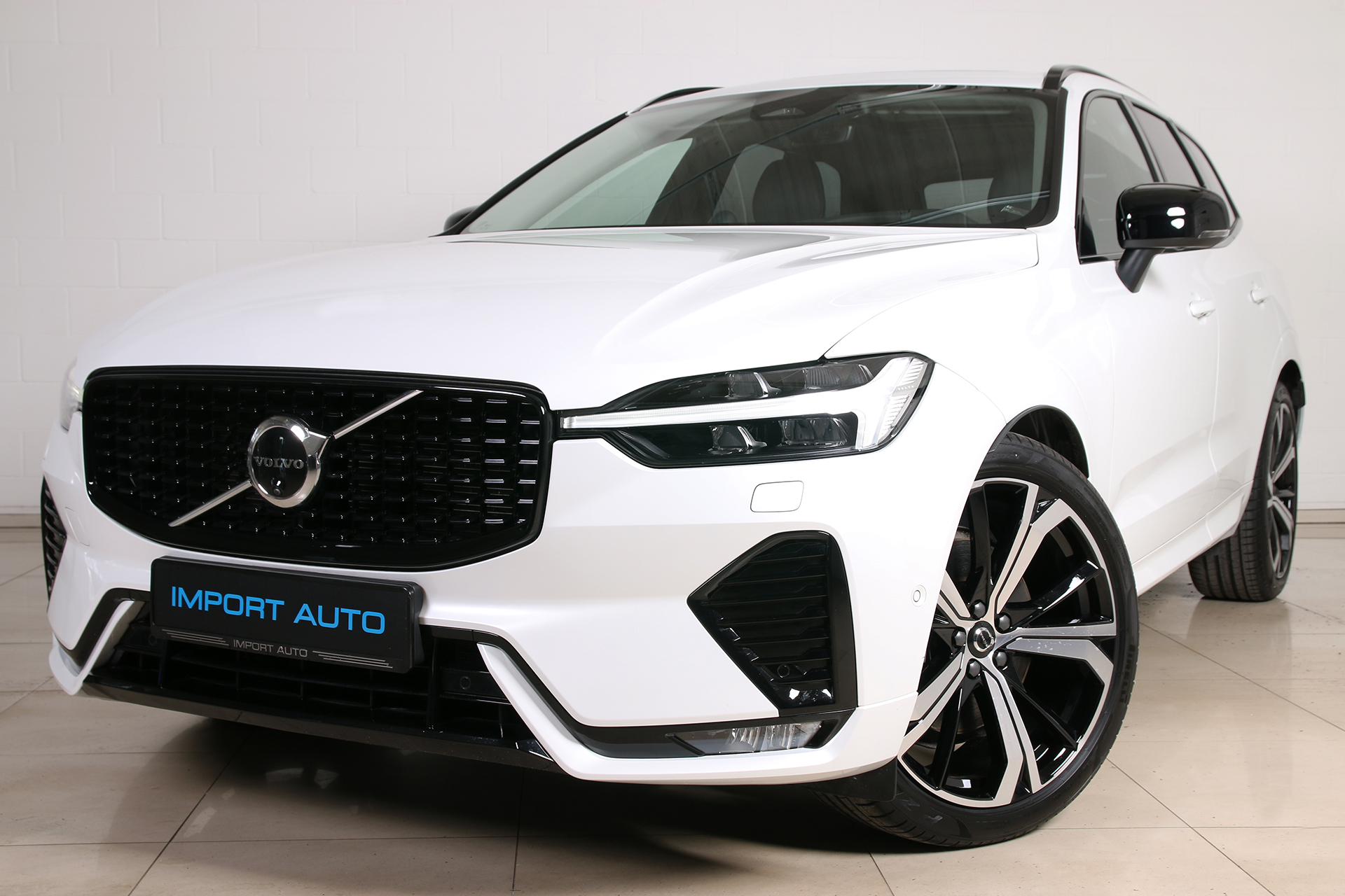 Volvo XC60 AWD ULTIMATE DARK LUXURY XENIUM FULL - Autode müük - Import ...